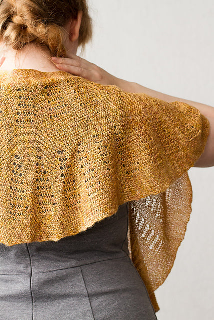 Egyptian Gold shawl pattern – Cooperative Press